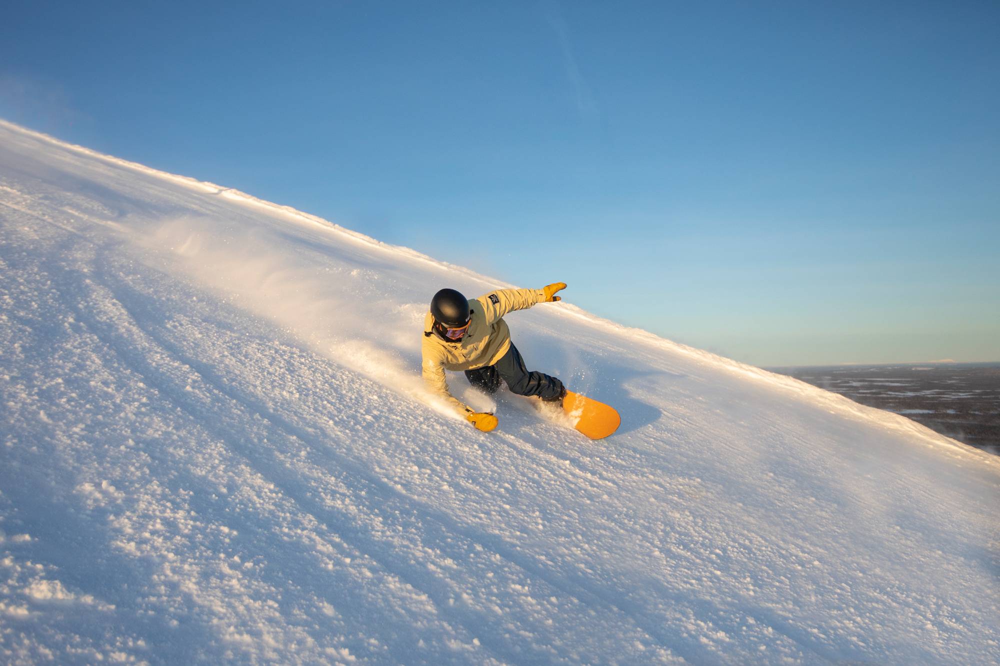 Buy your ski pass and skischool lessons online.